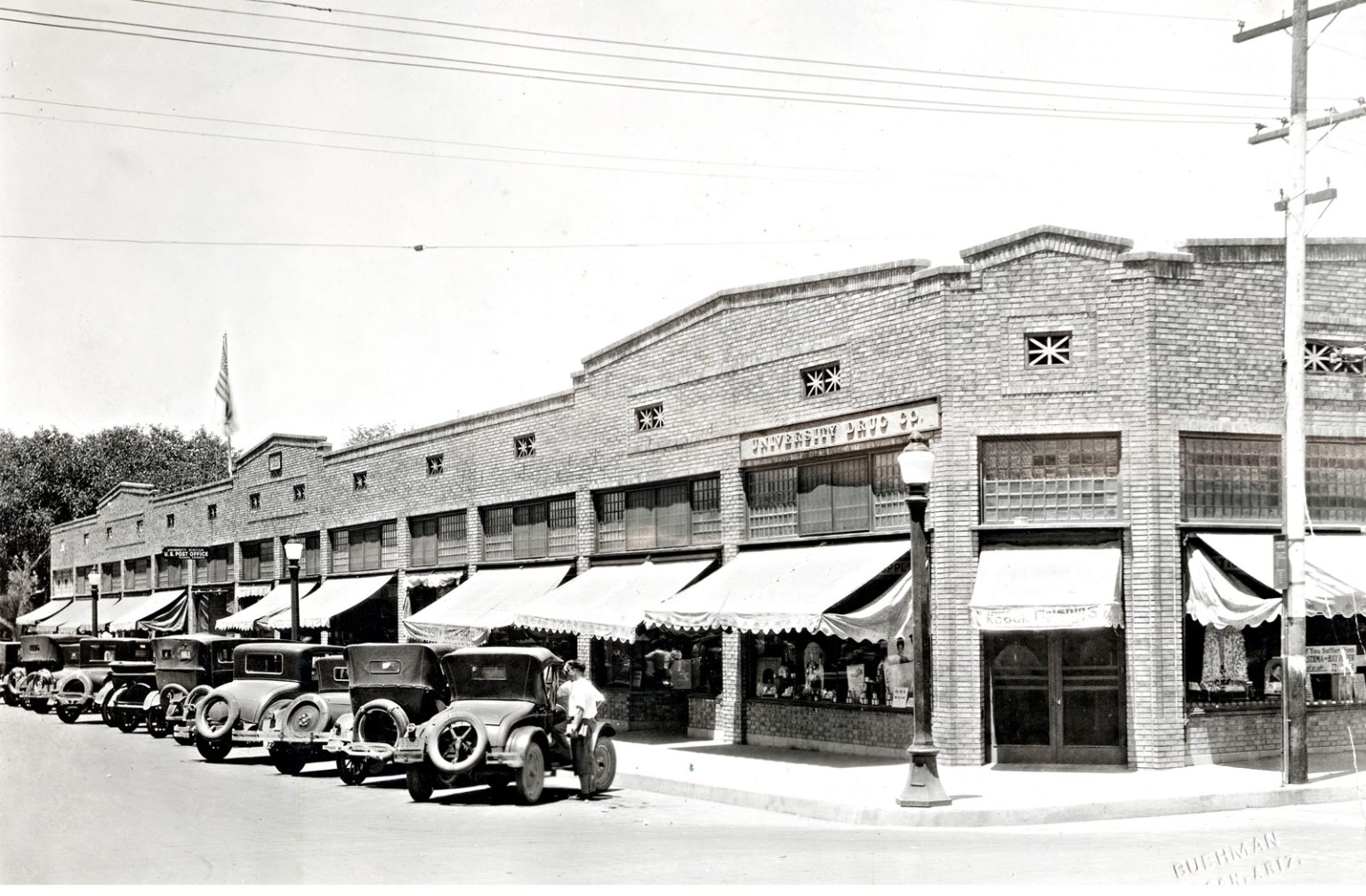 Main Gate Square - University Blvd